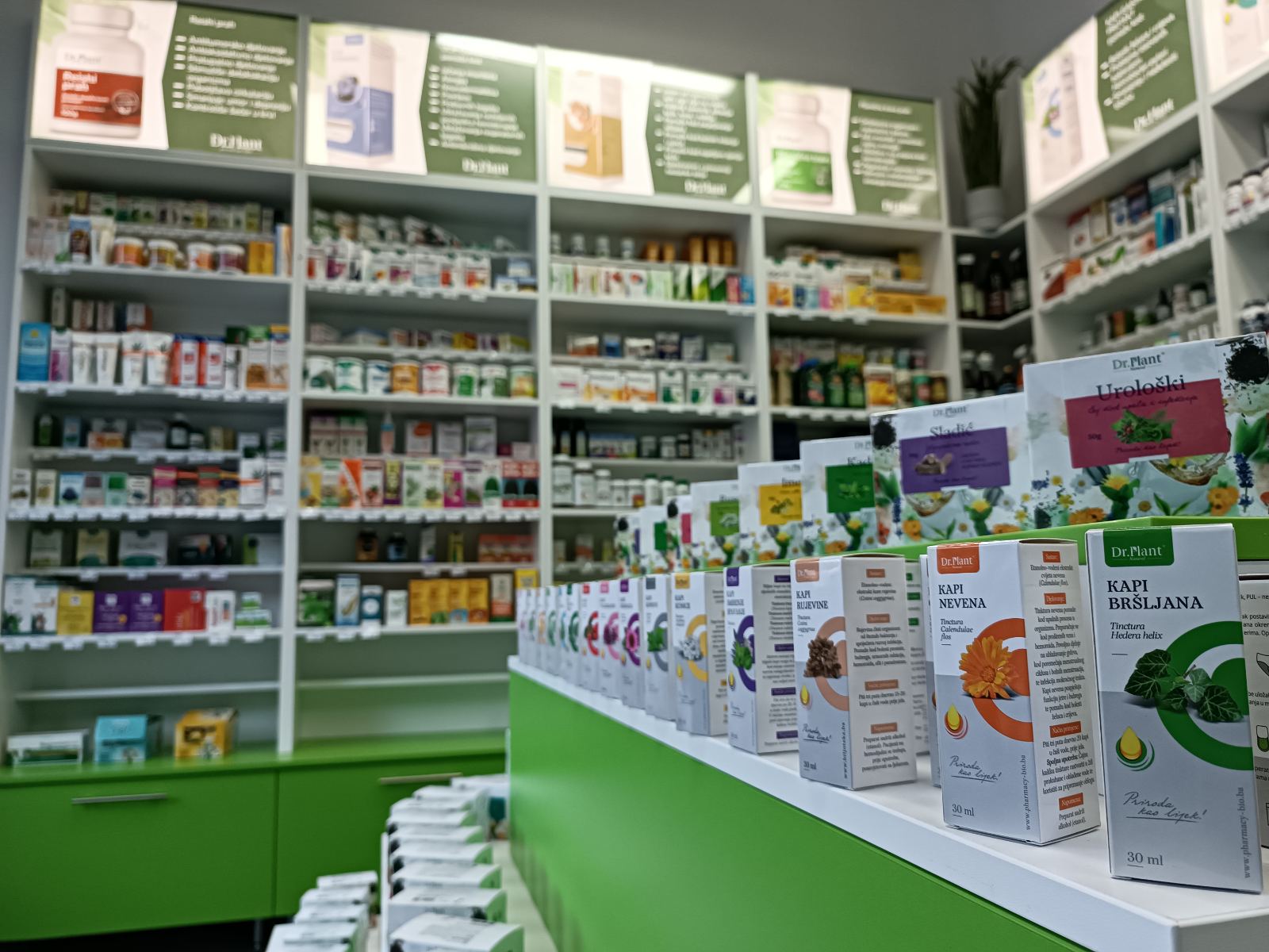 Zenta Farm biljoteka od danas u naselju Hrasno - Trg heroja br. 10 ...